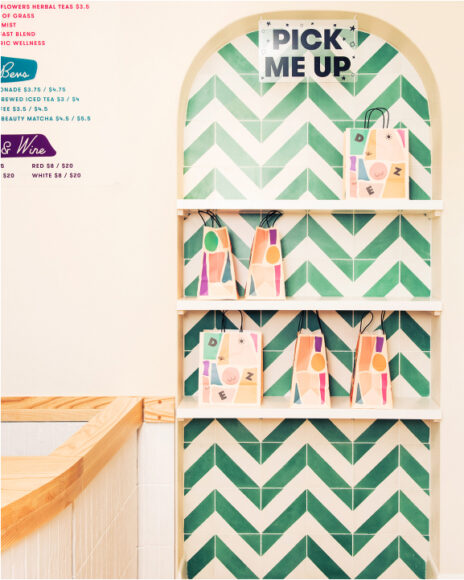 Dez – Paperwhite Studio