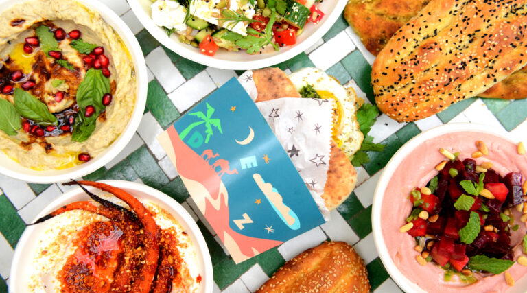 Dez – Paperwhite Studio